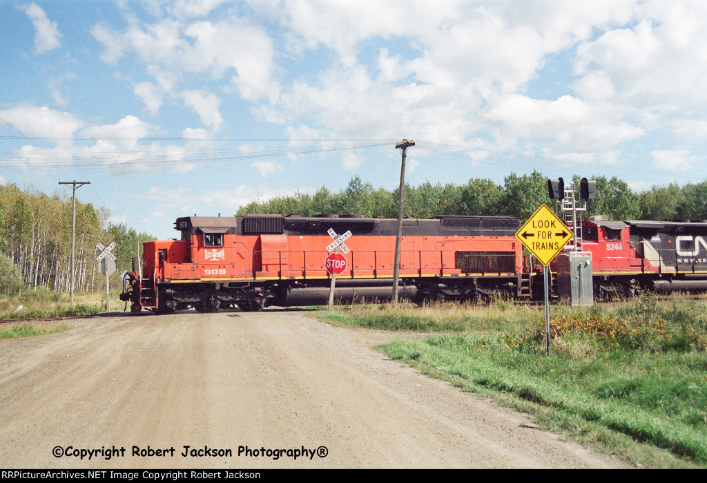 Northbound Minntac ore empties
